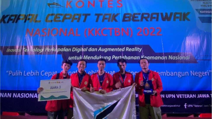 MAHASISWA UNHAS RAIH JUARA 3 DI KONTES KAPAL CEPAT TAK BERAWAK NASIONAL ...
